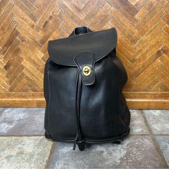Coach | Bags | Vintage Coach No 9943 Black Leather Backpack Drawstring ...